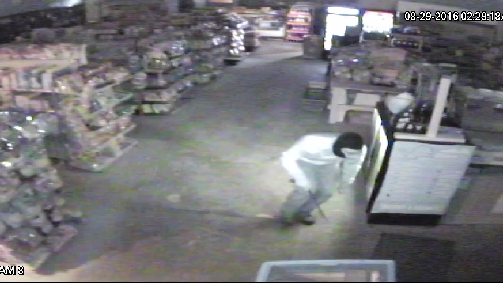 Surveillance video released after burglary at grocery store | WPBN