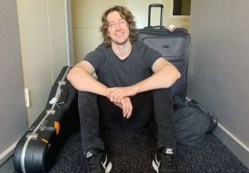 Musician Dean Lewis spills the tea on his beautiful breakup song 'Be ...